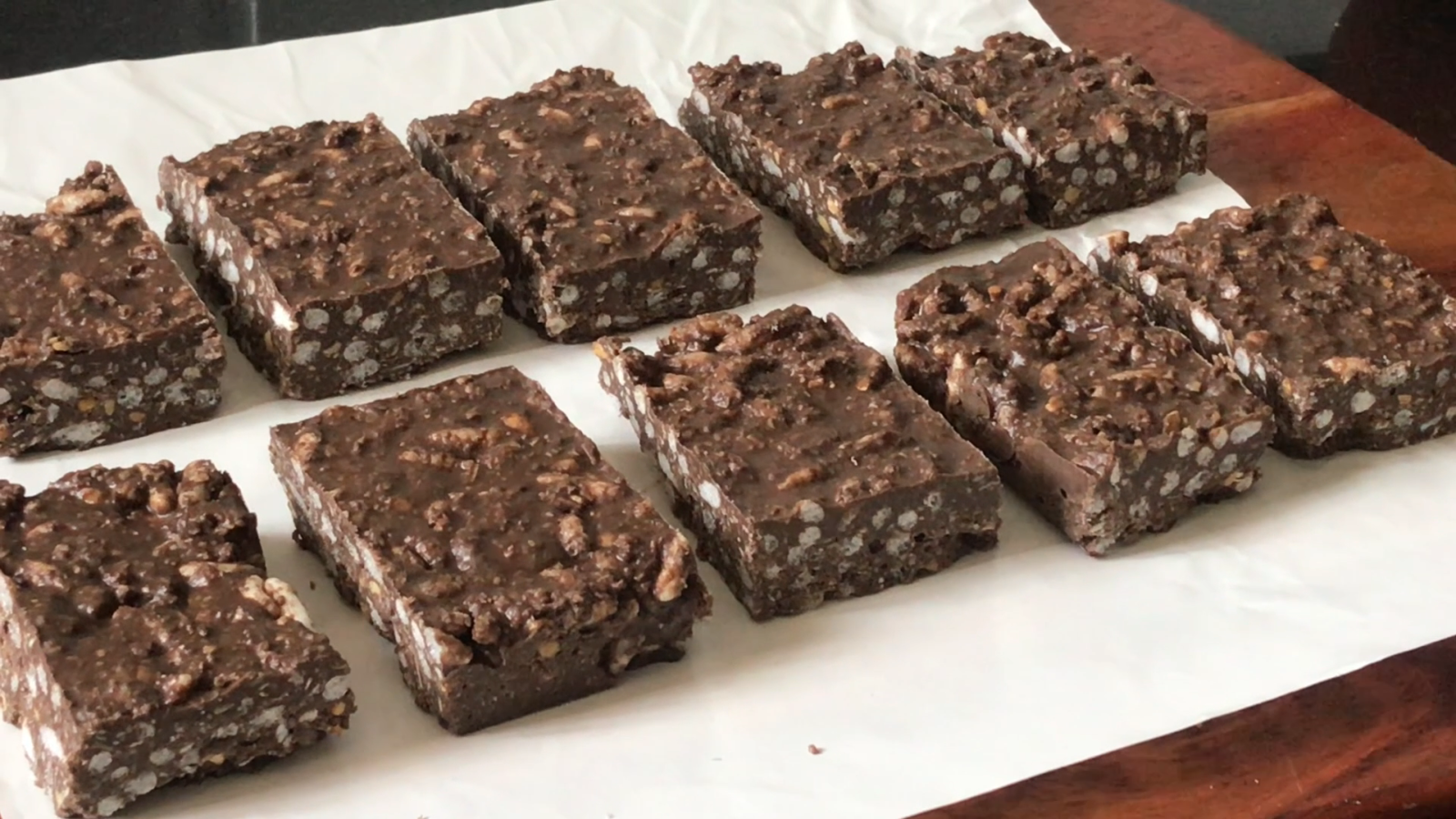 Crunchy Oats Choco Bars - Food Fitness & Fun