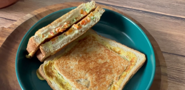 5 Minutes High Protein Toast. - Food Fitness & Fun